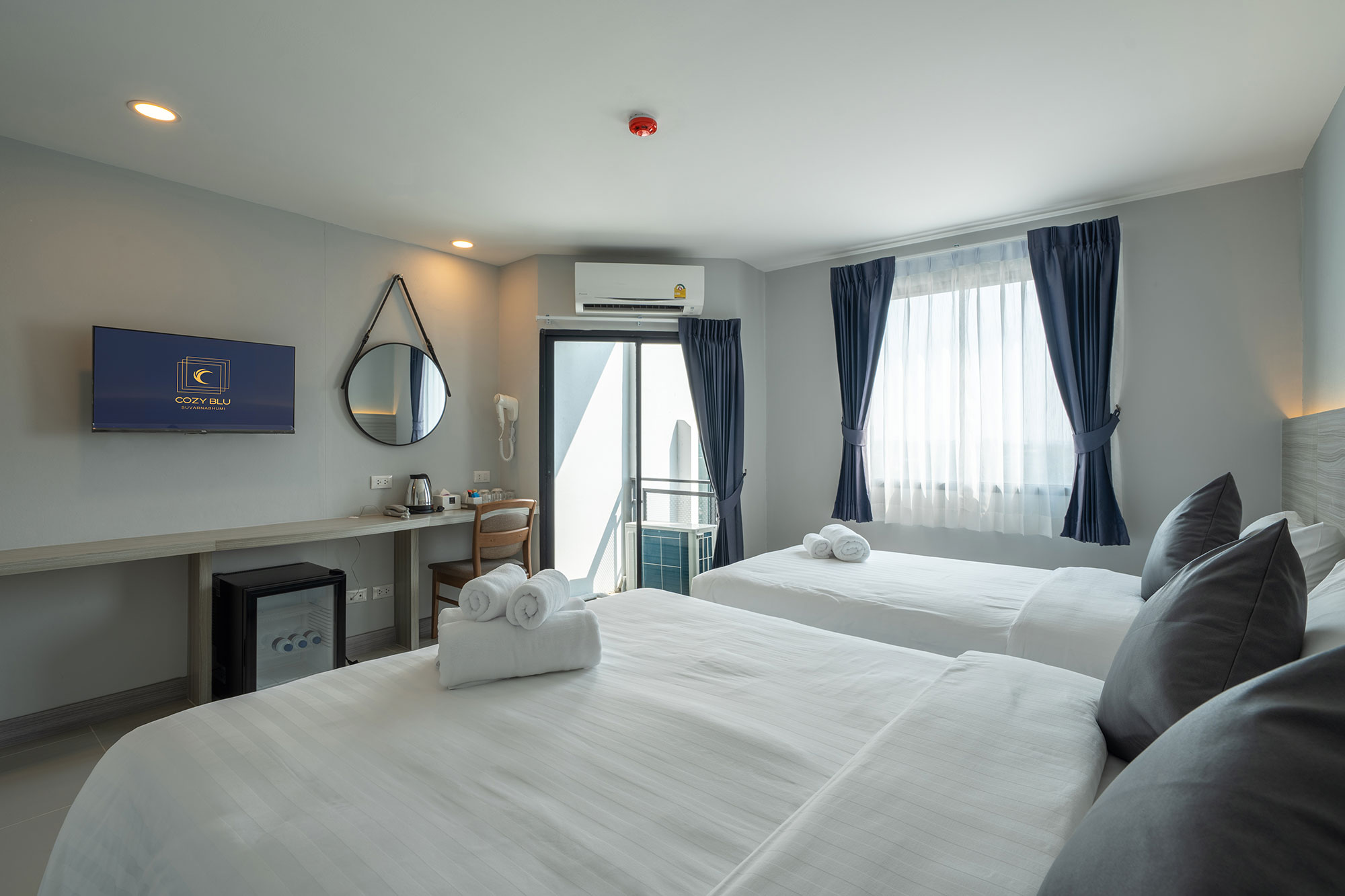 Home - Cozy Blu Hotel - Suvarnabhumi